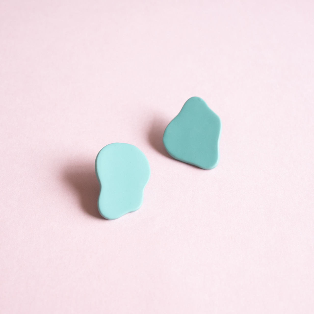 enogu -basic- light_green 【ピアス／イヤリング】を仕入れる | ECモールに無い商品の仕入れならorosy（オロシー）