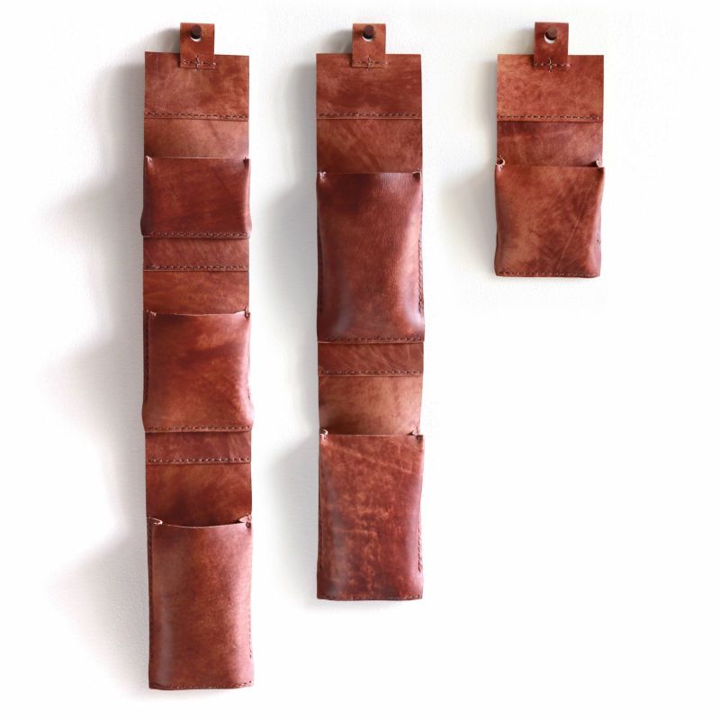 KAKURA（カクラ）レザーウォールポケット slim 3段を仕入れる | ECモールに無い商品の仕入れならorosy（オロシー）