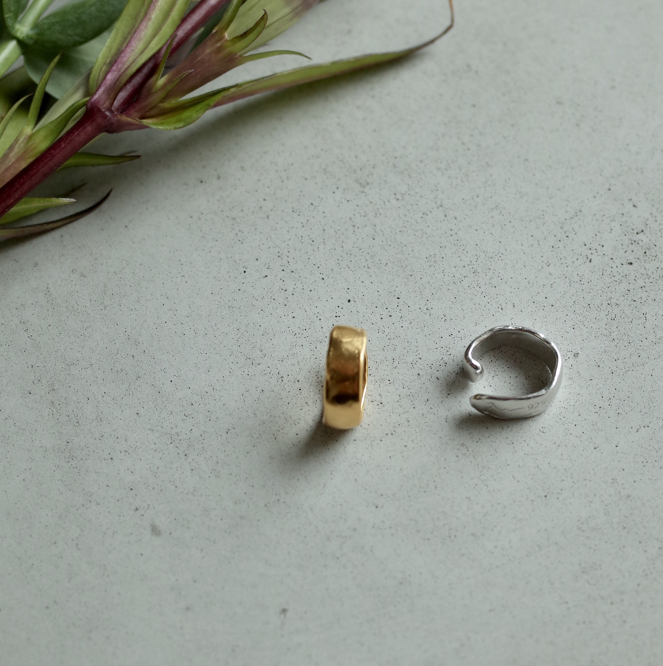 Mid Rough Plate Ear Cuff [WM-EC058]を仕入れる | ECモールに無い商品の仕入れならorosy（オロシー）