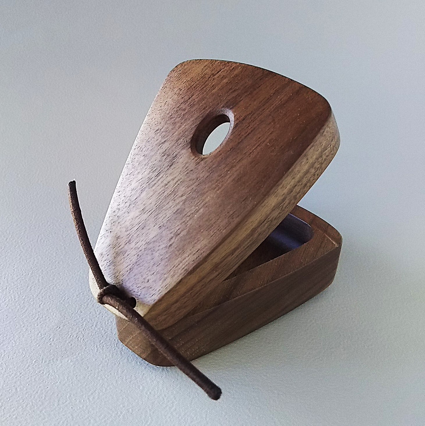 音が鳴るオブジェ Twist Pro（ツイスト プロ）を仕入れる | ECモールに無い商品の仕入れならorosy（オロシー）