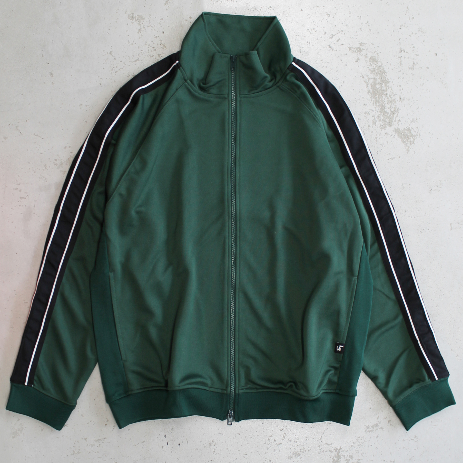 LiSS サイドライントラックジャケット green LiS-2401152を仕入れる | ECモールに無い商品の仕入れならorosy（オロシー）