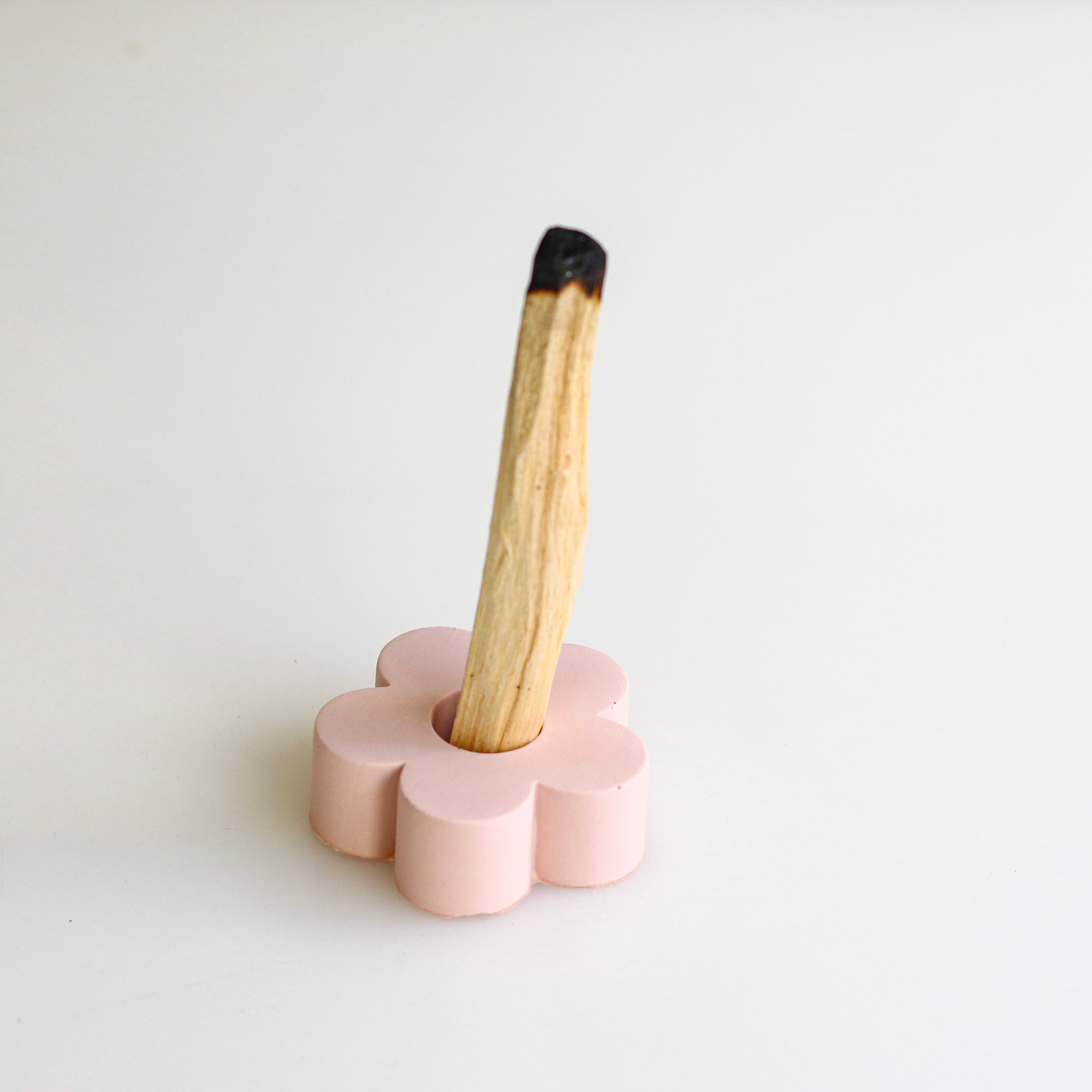Eco Stone Palo Santo Holder -Pink Moonを仕入れる | ECモールに無い商品の仕入れならorosy（オロシー）