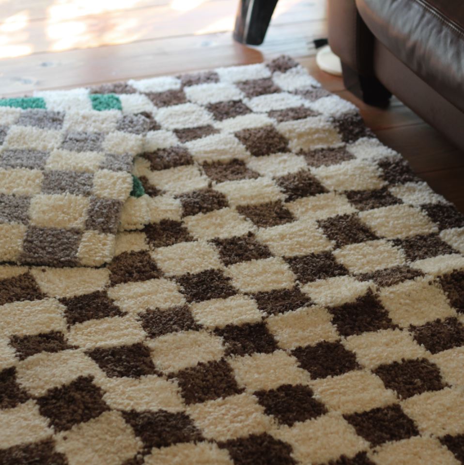 Morocco CHECKER RUG 140×200 / モロッコ チェッカーラグを仕入れる | ECモールに無い商品の仕入れならorosy（オロシー）