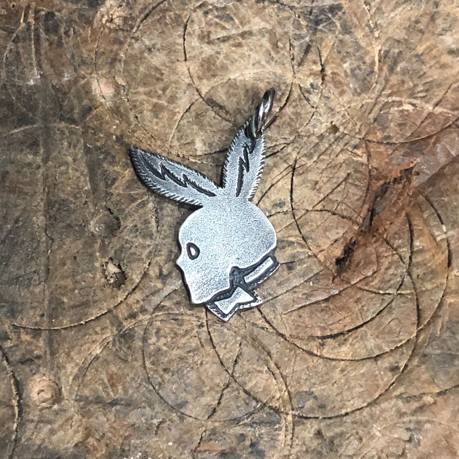 Silver925 ”BUNNY”Topを仕入れる | ECモールに無い商品の仕入れならorosy（オロシー）