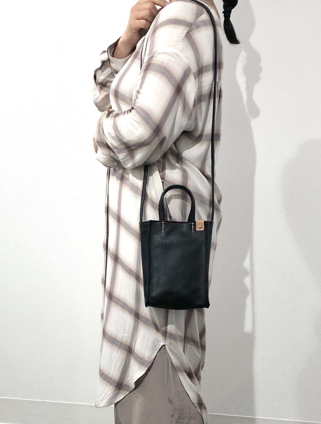 本革風合皮2WAYショルダーを仕入れる | ECモールに無い商品の仕入れならorosy（オロシー）