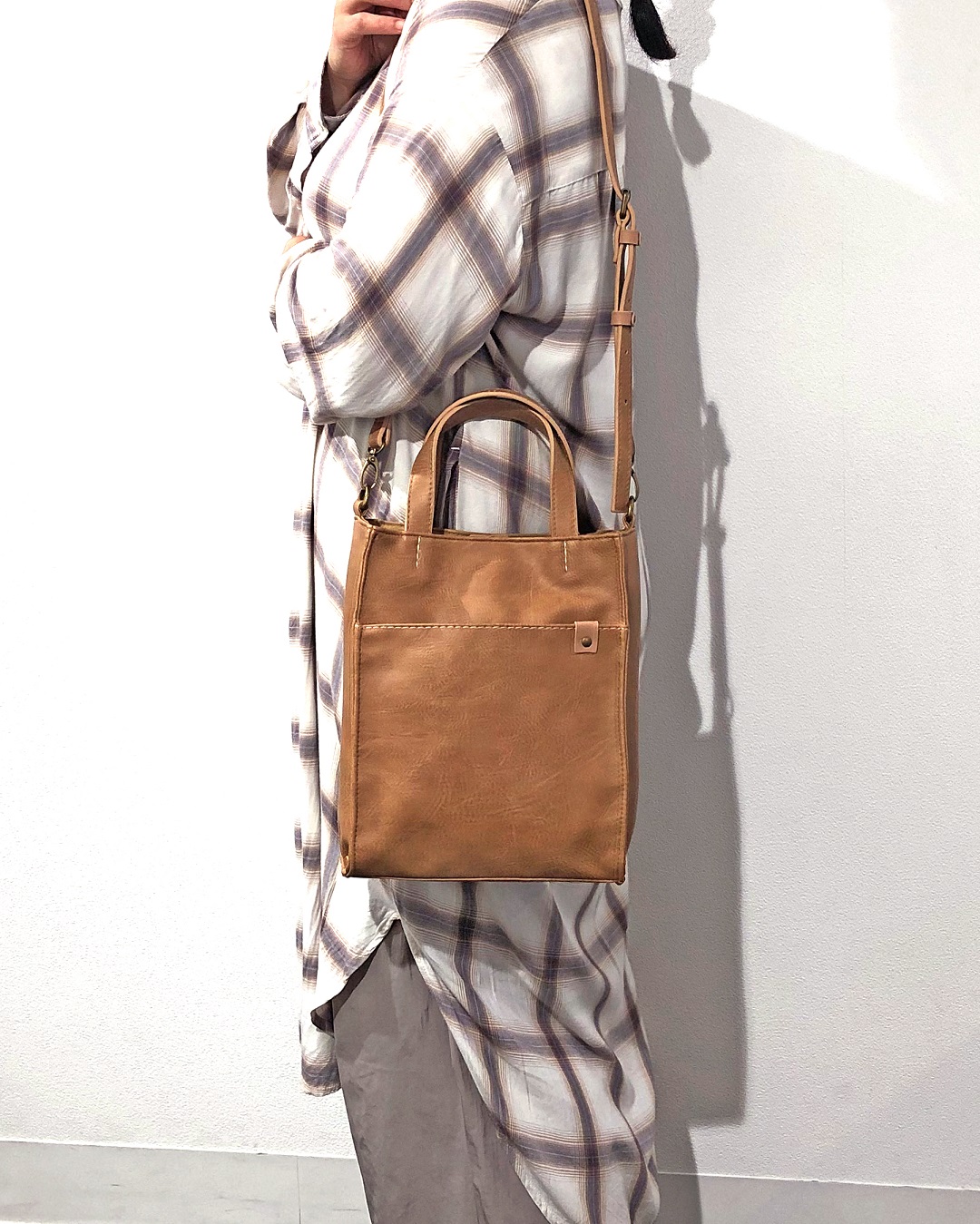 本革風合皮2WAY縦手さげを仕入れる | ECモールに無い商品の仕入れならorosy（オロシー）